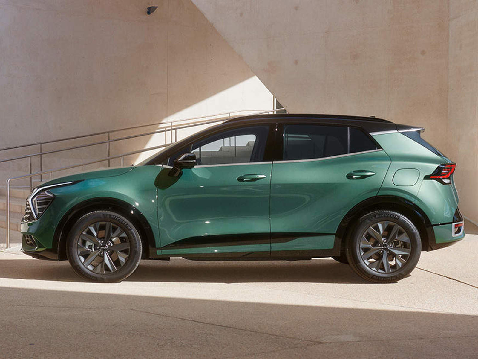 Ontdek de Kia Sportage - SUV met kracht en comfort | de Waard